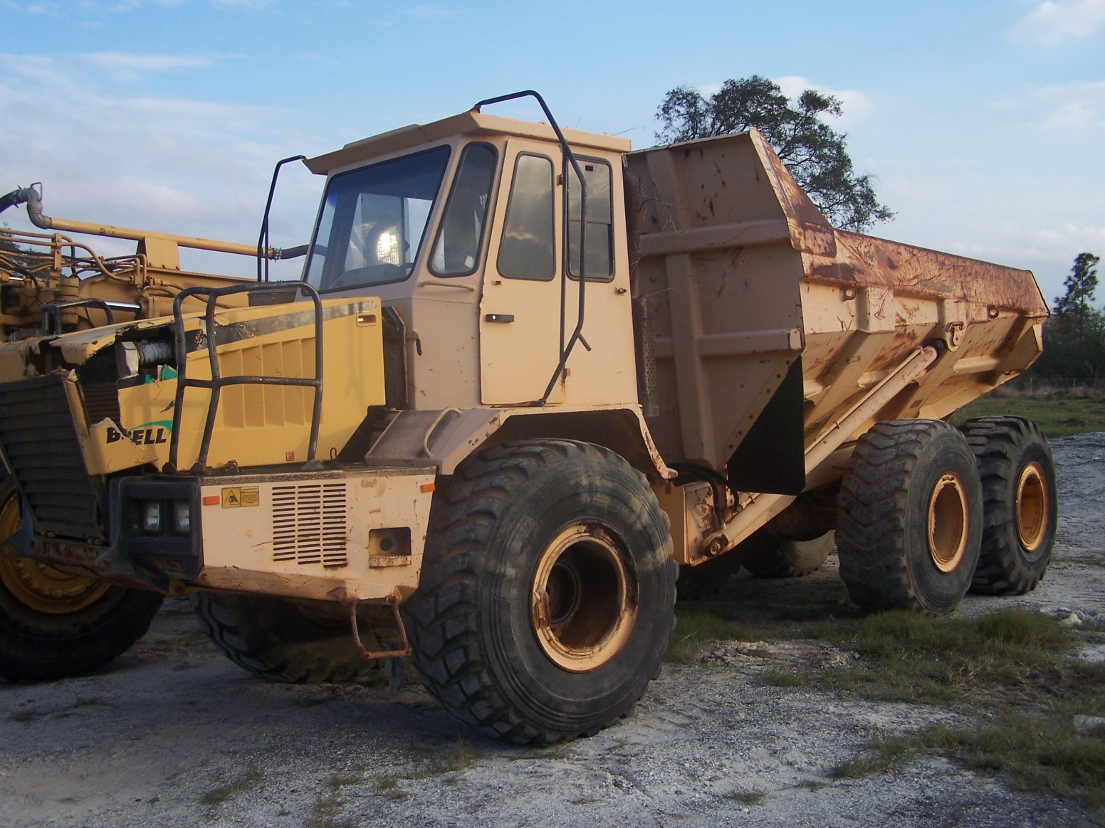 Bell B25C Parts | Southern Tractor