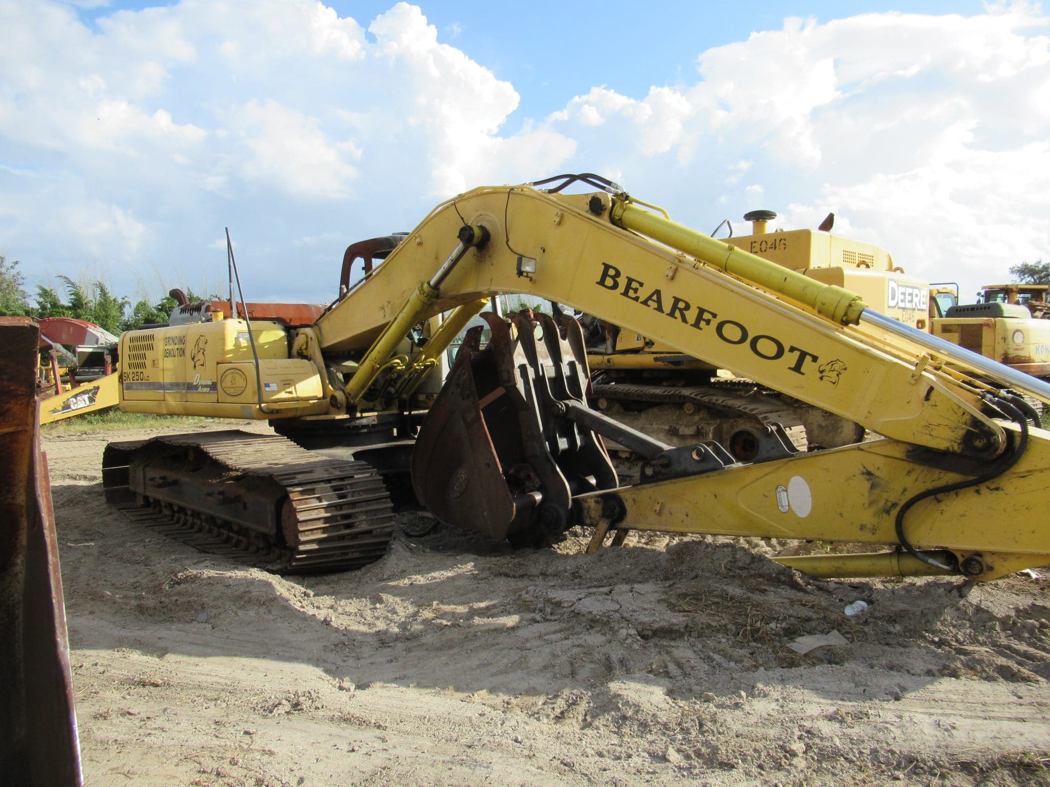 Kobelco SK250LC Parts | Southern Tractor