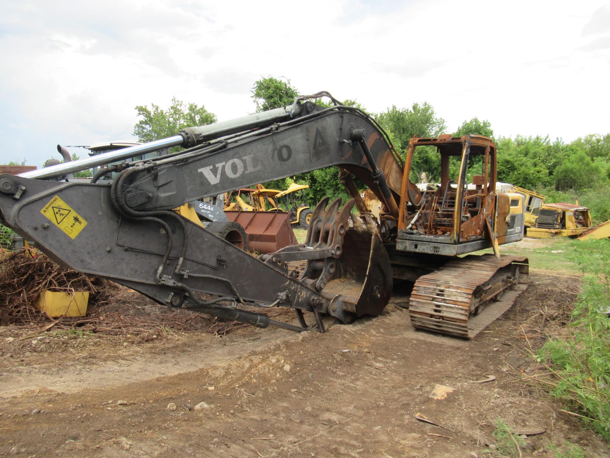Volvo EC220D Parts | Southern Tractor